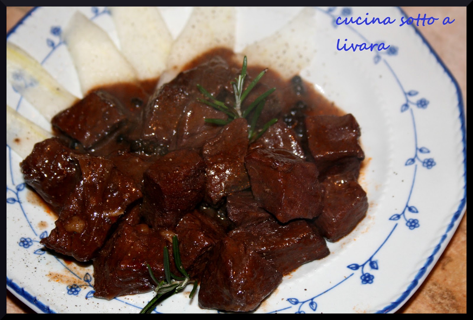 PEPOSO DELL'IMPRUNETA | CUCINA SOTTO A LIVARA