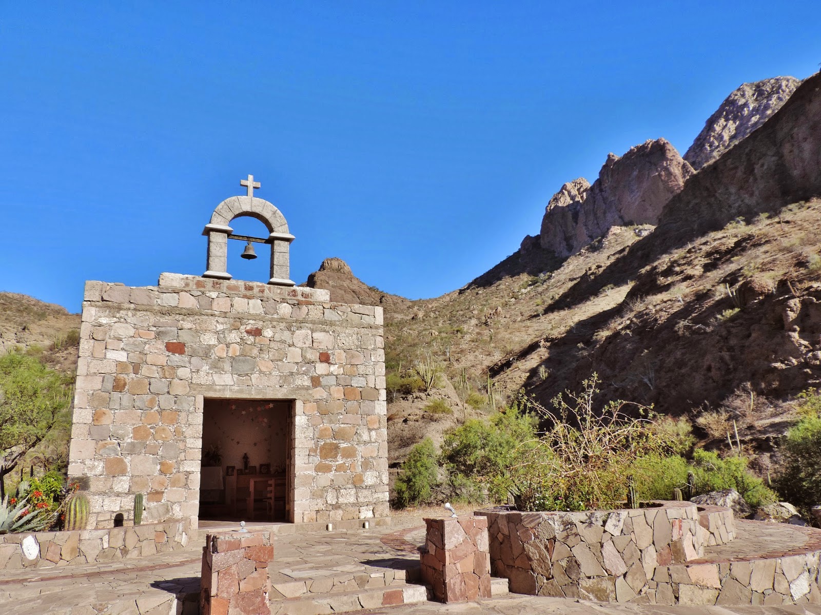 2015 TRAVELS : SAN JAVIER MISION AND SANTISPAC BEACH