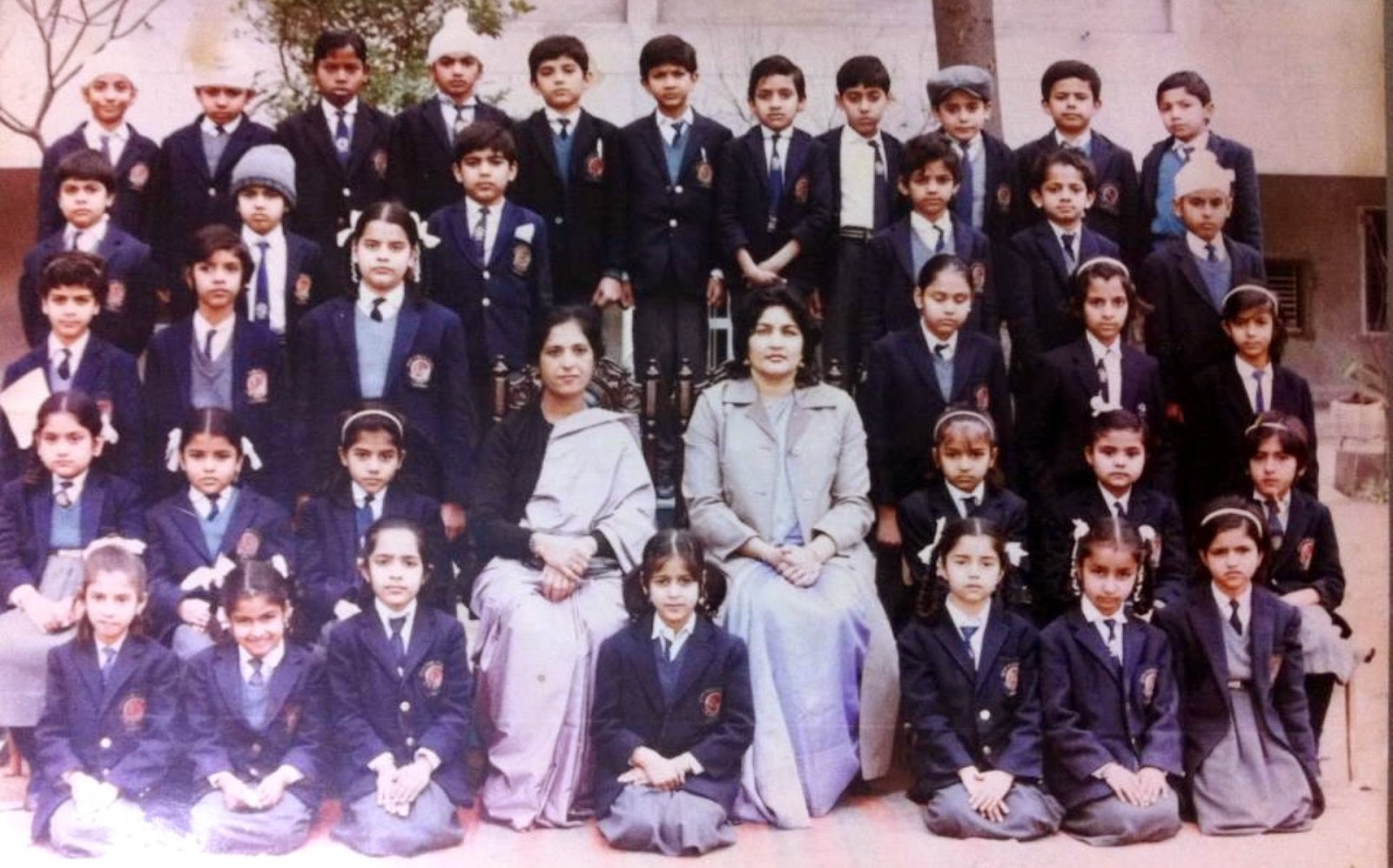 D-Section 1997: Class 10D of 1997 - Atam Public Sr. Sec.School