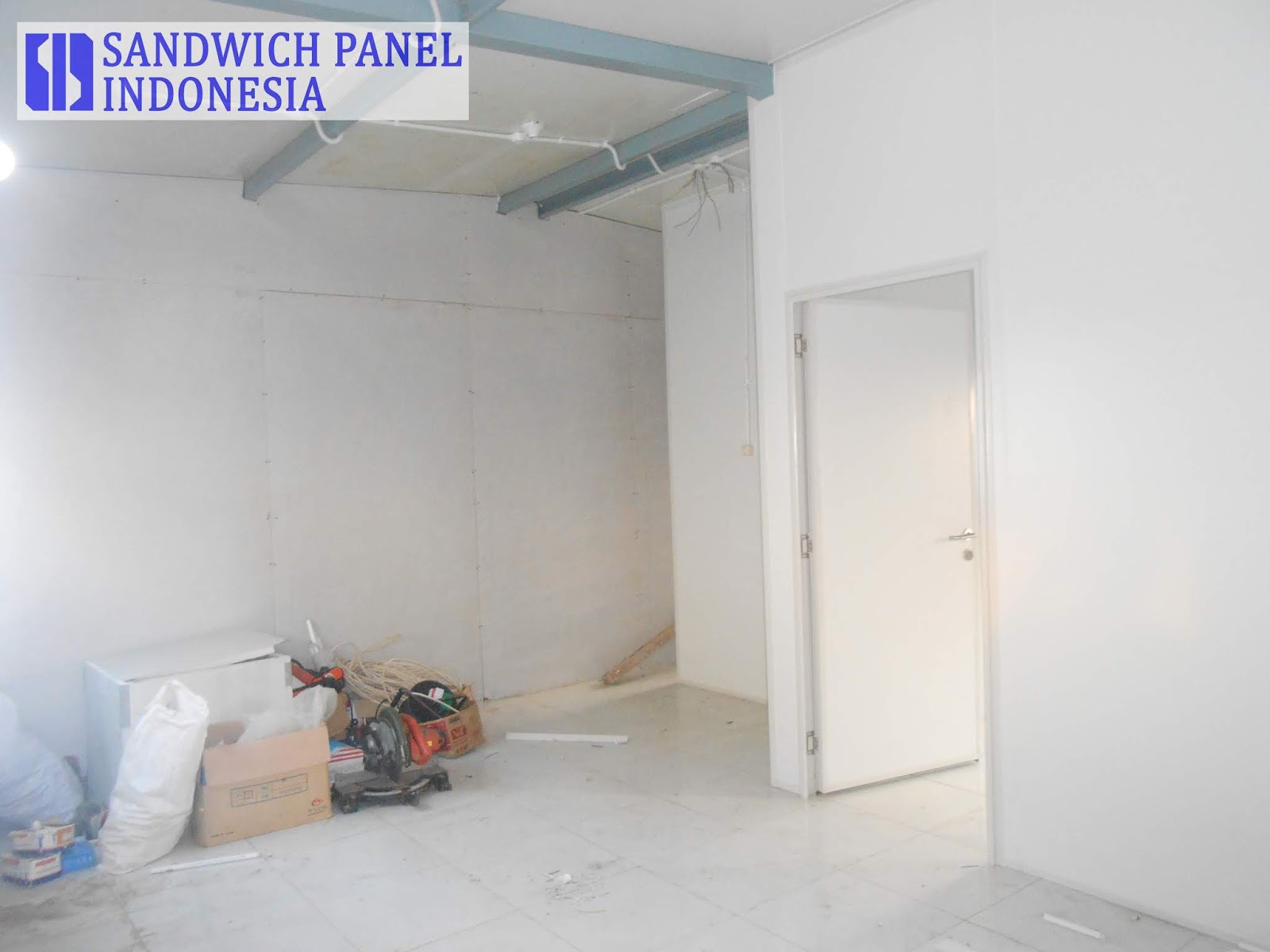 Sandwich panel door - Sandwich Panel Indonesia