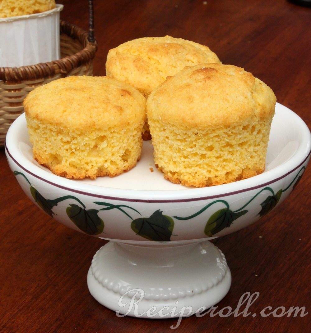 Basic Corn Muffins | Cornbread Muffins