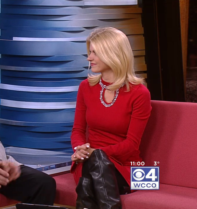 THE APPRECIATION OF NEWSWOMEN WEARING BOOTS BLOG: liz collin