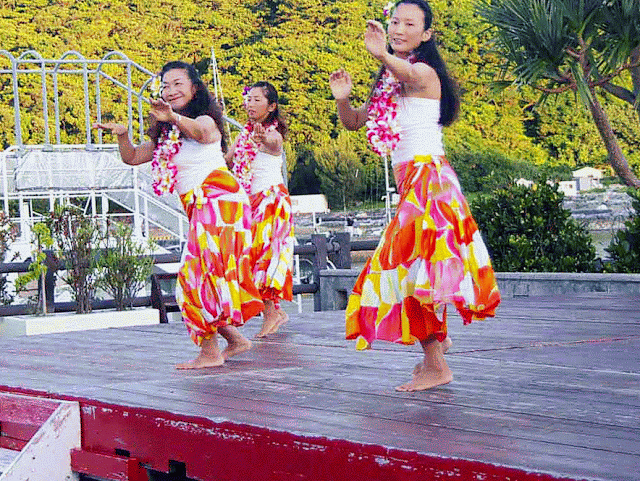 Ryukyu Life: Animation: Zamami Island Hula Dancers