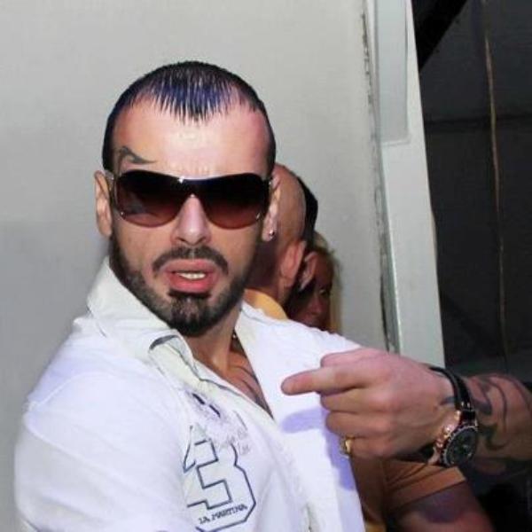 Vali Corleone flet per Hashim Thaqin | Pelqej