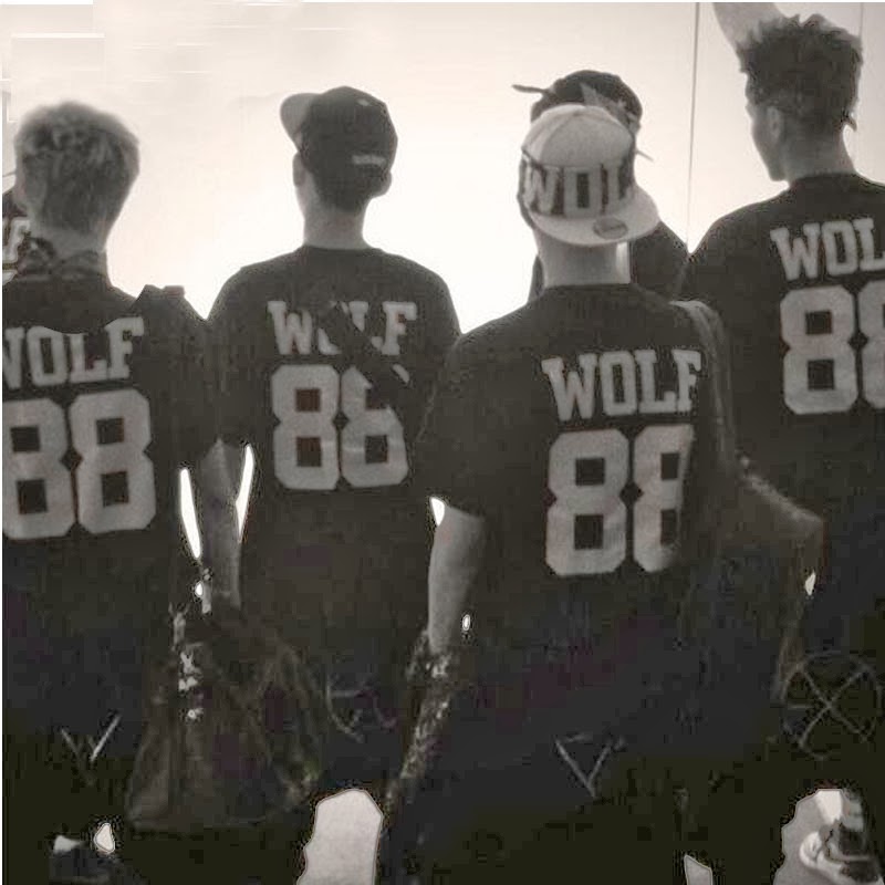 EXOWAVESG: EXO Wolf 88 Replica T-Shirt