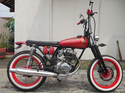 Motor Antik Yang Menawan: HONDA CB-100