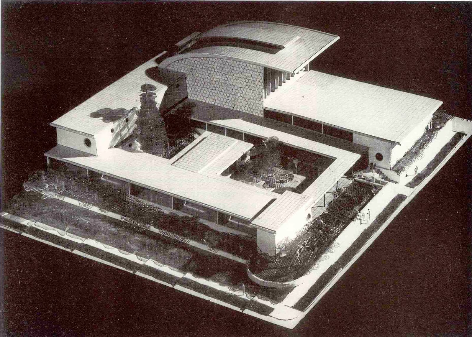 Samuel Gruber's Jewish Art & Monuments: Remembering Architect Erich ...