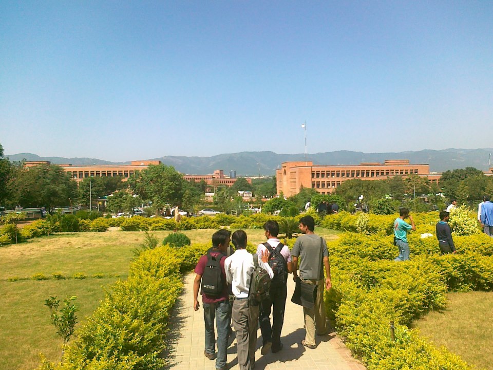 IIUI Main Cafe (Activity Centre) ~ IIUI Chillers