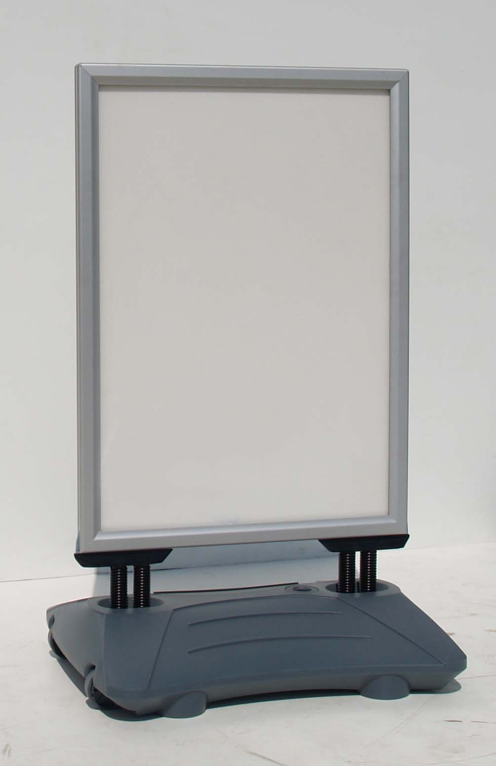 Snap Frames warehouse