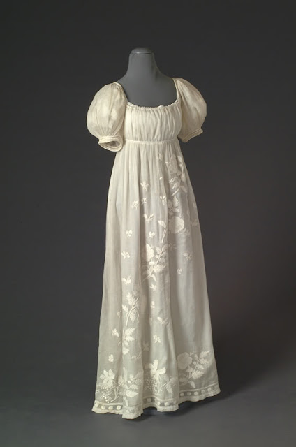 Maggie's Costume Wardrobe: White cotton regency gown