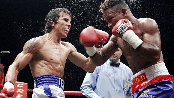 ESTO PASO: boxeador
