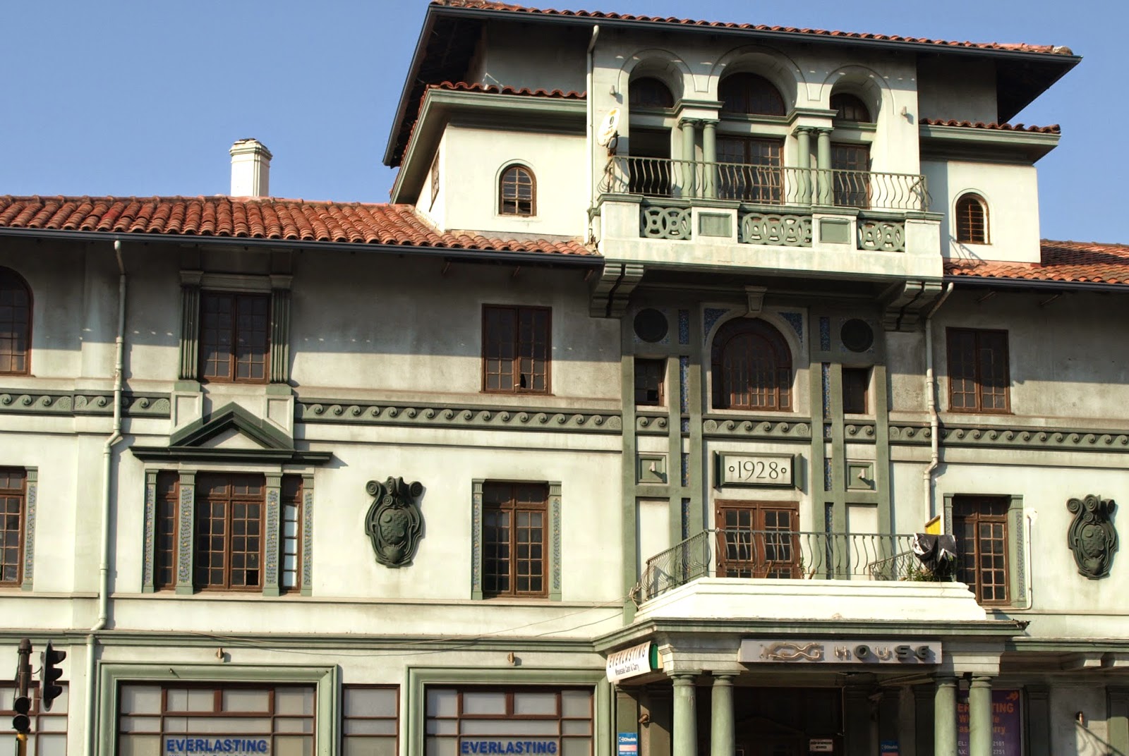 freshly found durban: Rivertown - Beset Durban