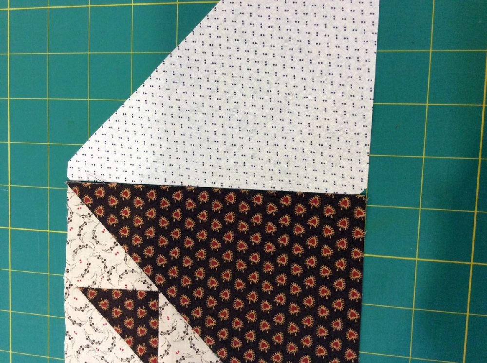 52 Quilts in 52 Weeks: Tuesday Tutorial: Setting Triangles