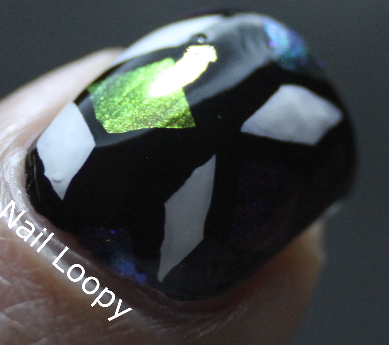 nail loopy: ILNP MULTICHROME 3D CUBE NAIL ART