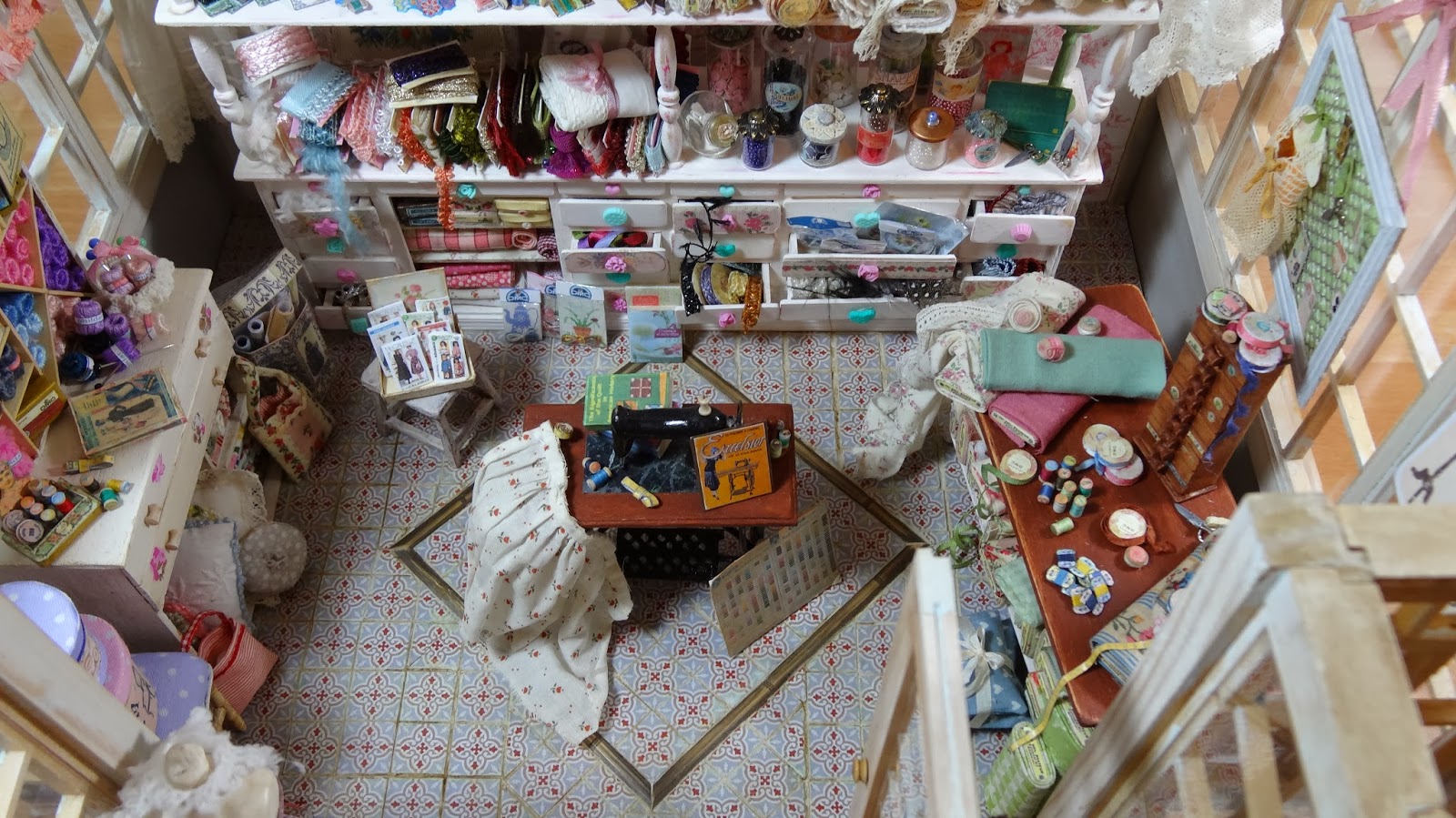 LA PASSION MINIATURE D'ISABELLE: MERCERIE