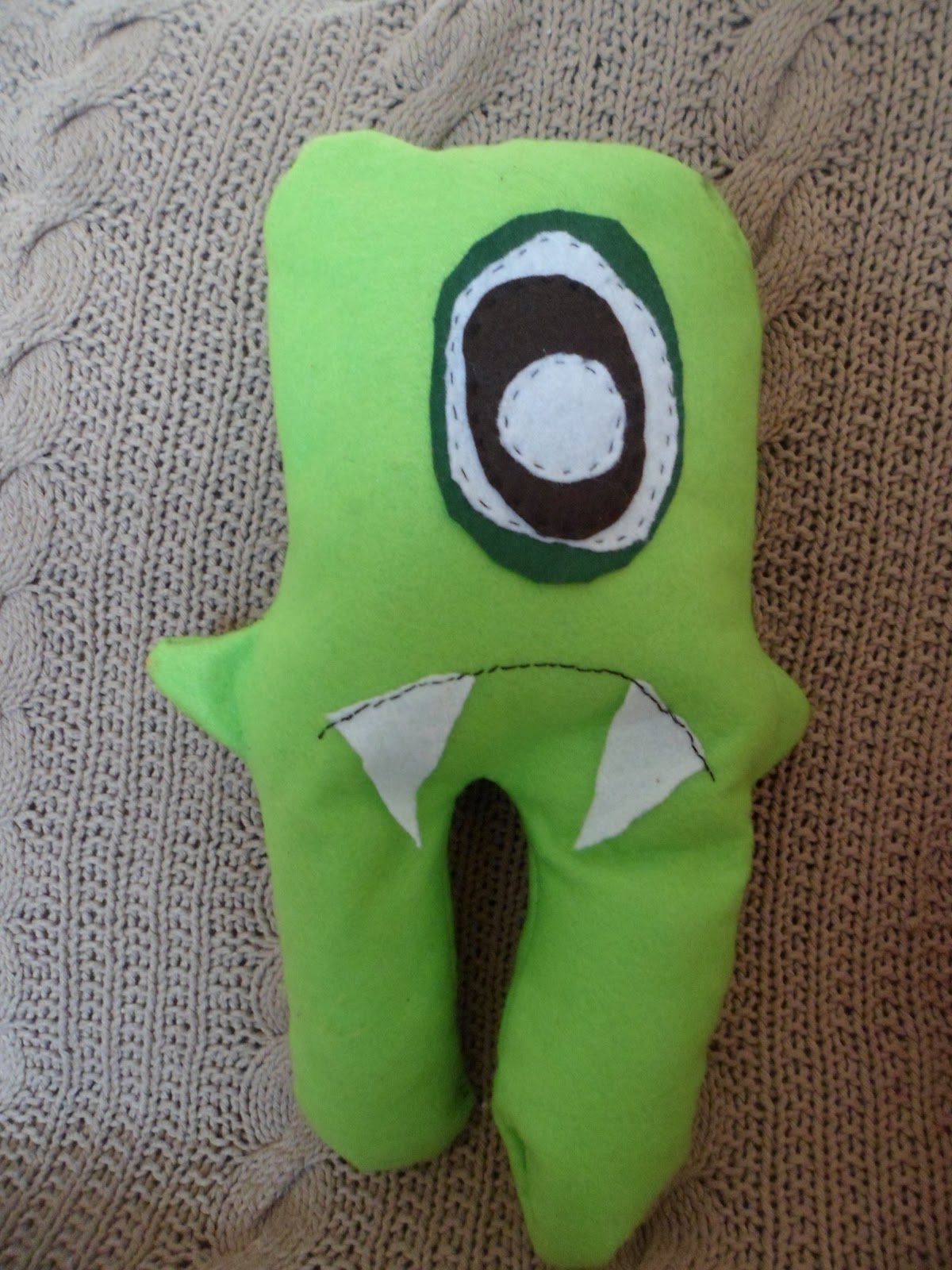 Cobble & Gobble: Monster teddies