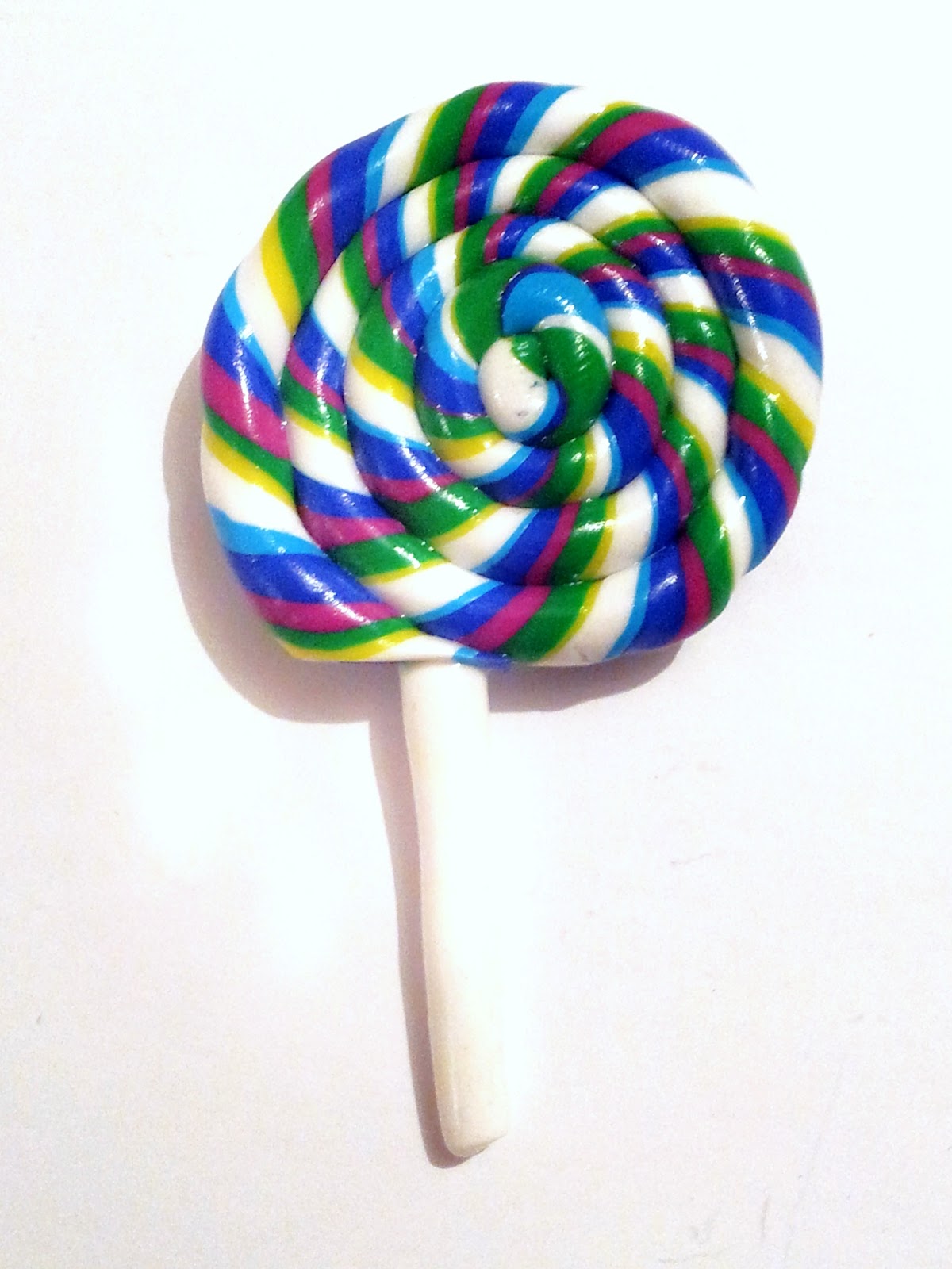 Tu Toque Original: PIRULETAS: BROCHES, ANILLOS Y COLGANTES