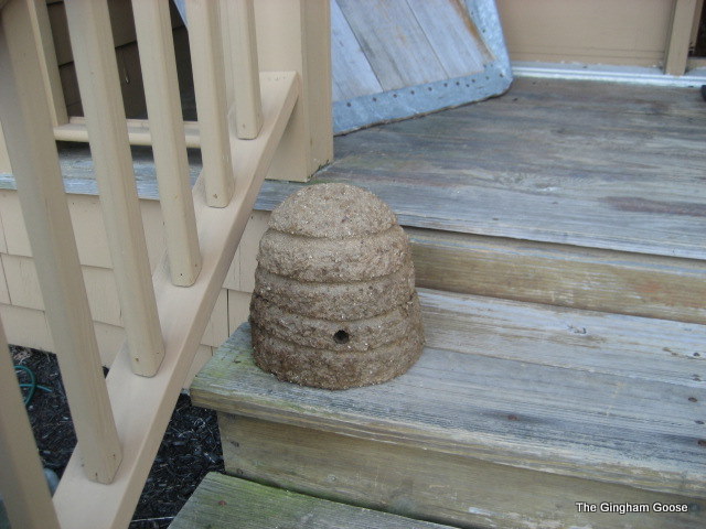 The Gingham Goose: Awesome Cement Bee Skeps