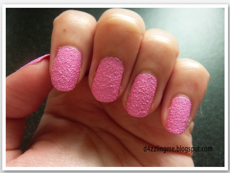 D4zzling Me: China Glaze Texture Nail Polish Review