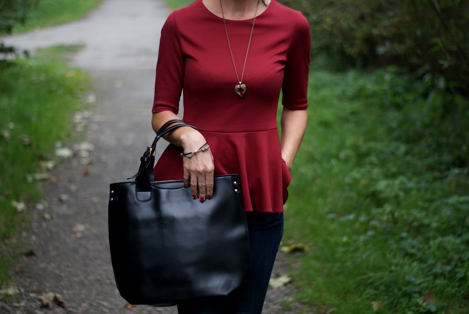 Szafa Aleksandry: Baskinka w kolorze burgund