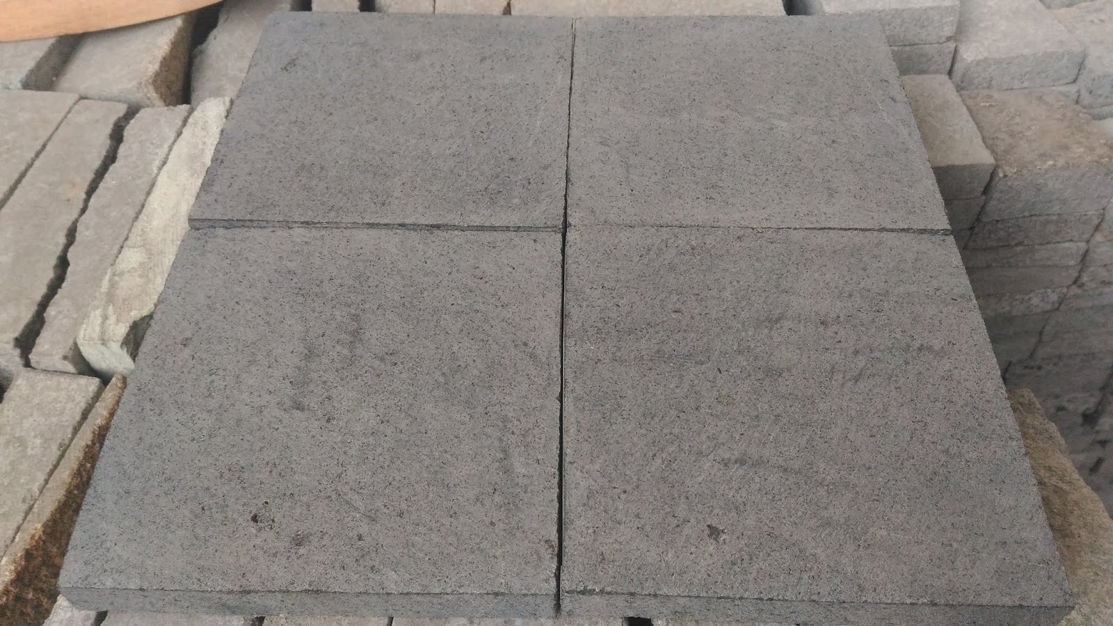 Batu Alam Andesit Pabrik