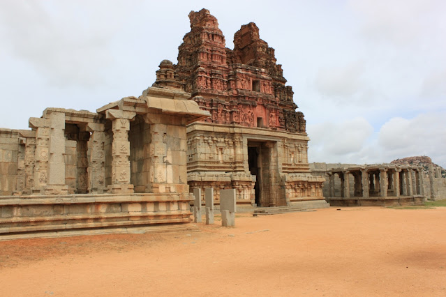 Temples in Hampi : 5 Vitthala Temple and Stone chariot
