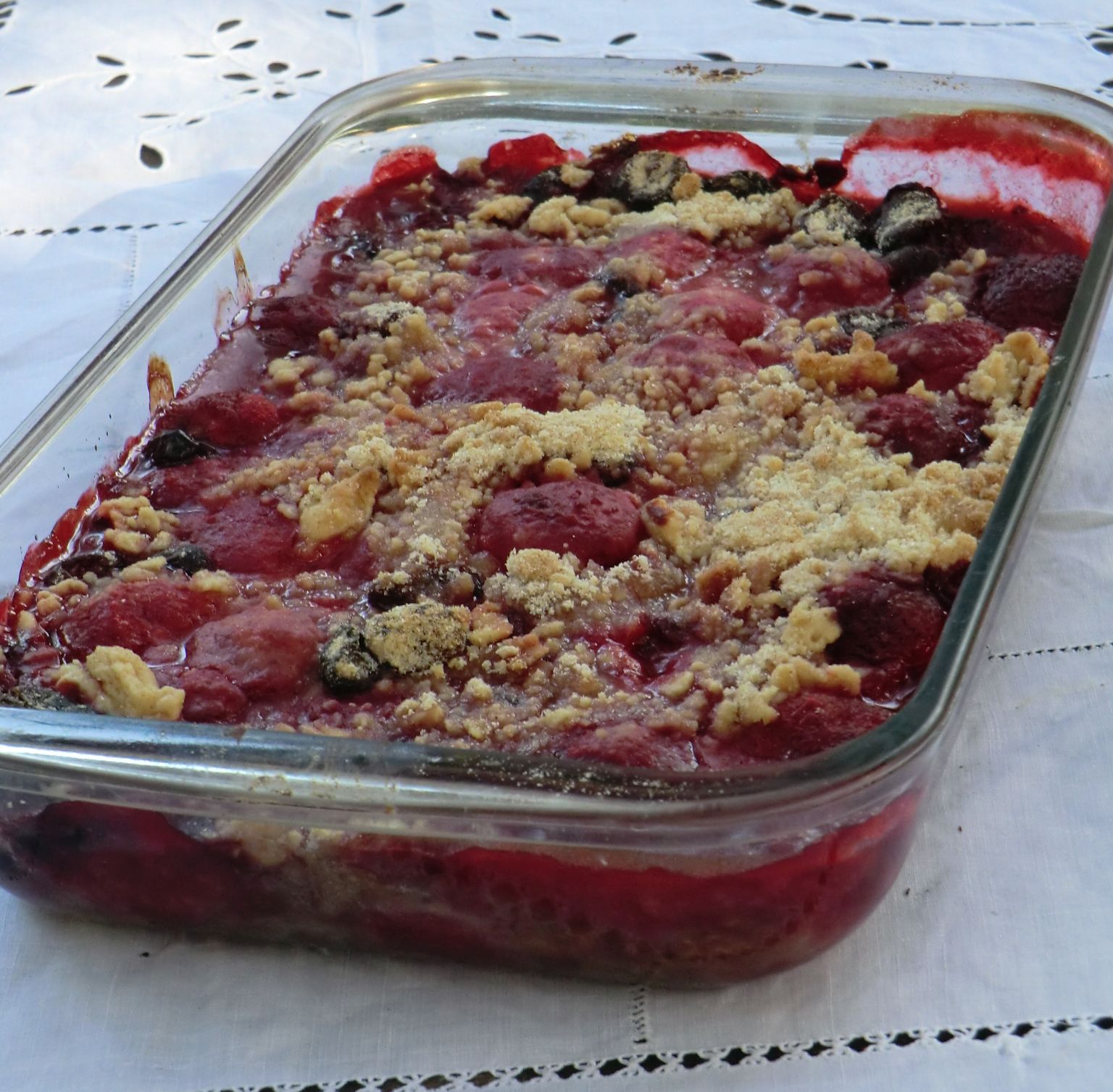 Crumble aux fraises et cranberries à la farine de sarrasin sans gluten ...