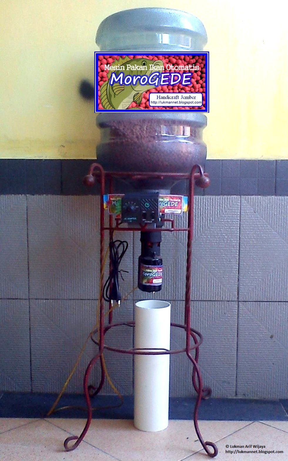 Mesin Pakan Ikan Otomatis - Homecare24 Mesin Pakan Ikan Otomatis - Homecare24
