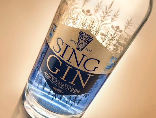 Sommer Rhubarb & Raspberry Aperitif – Packaging Of The World