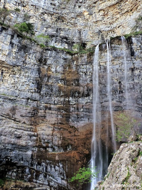 Nacimiento del río Mundo, la belleza del agua en la Sierra de Alcaraz ...
