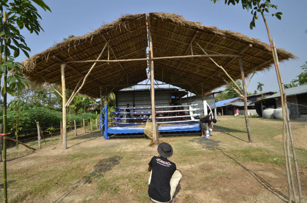 Delta Central: Буакав (Buakaw) в своем новом лагере Муай Тай Banchamek ...