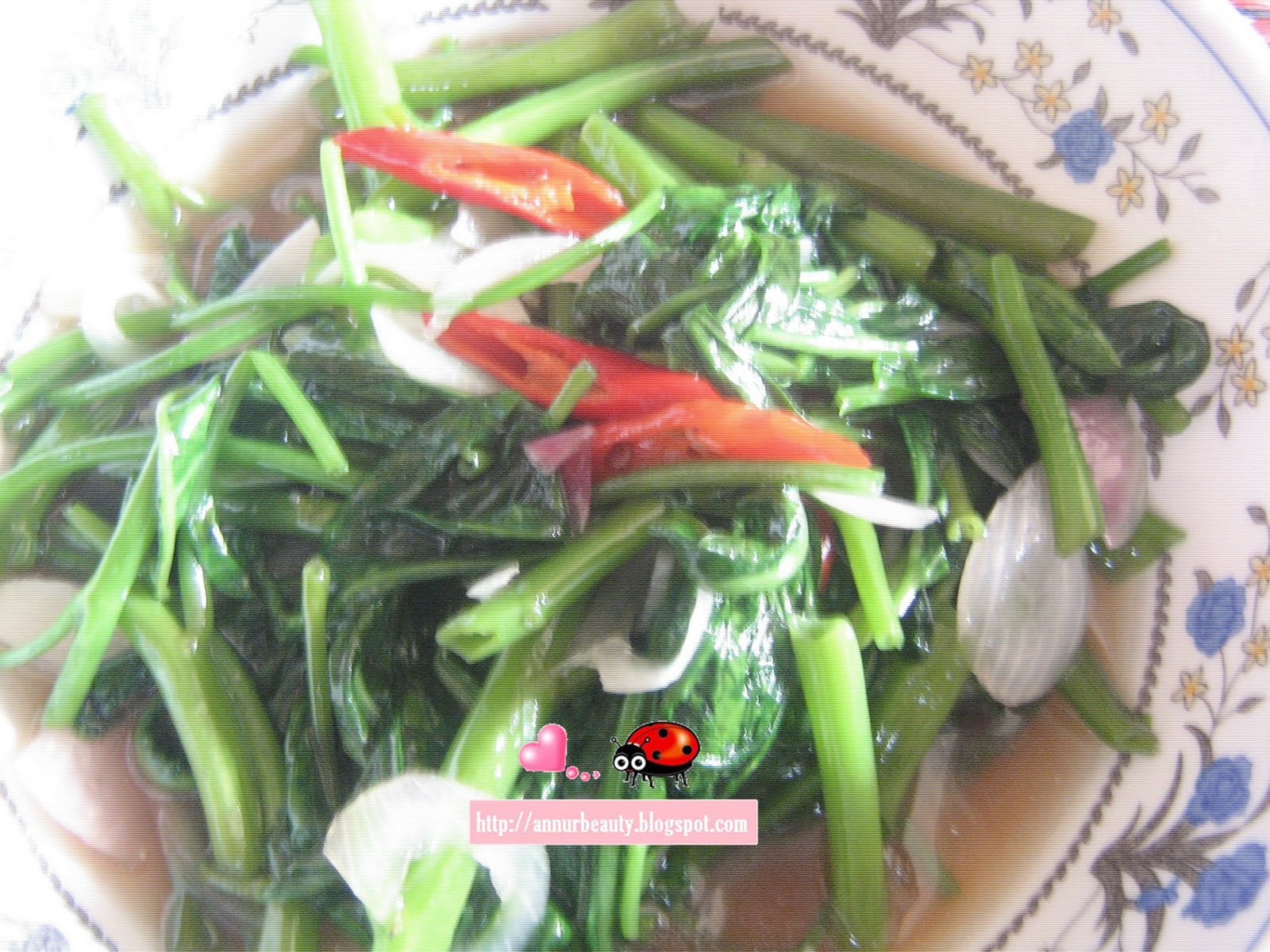 Sayur Kangkung Goreng jerrrrrrrrr......... - kEmA.kItCheN