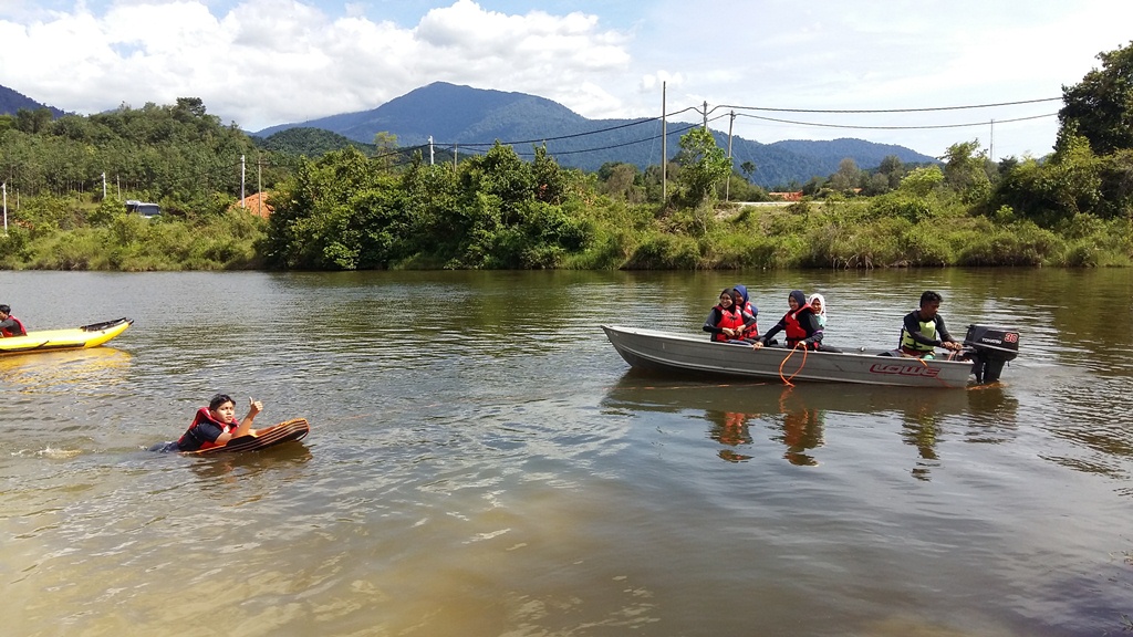 TRAVELOG: WATER RAFTING ULU SLIM, SLIM RIVER : Pengalaman meredah ...