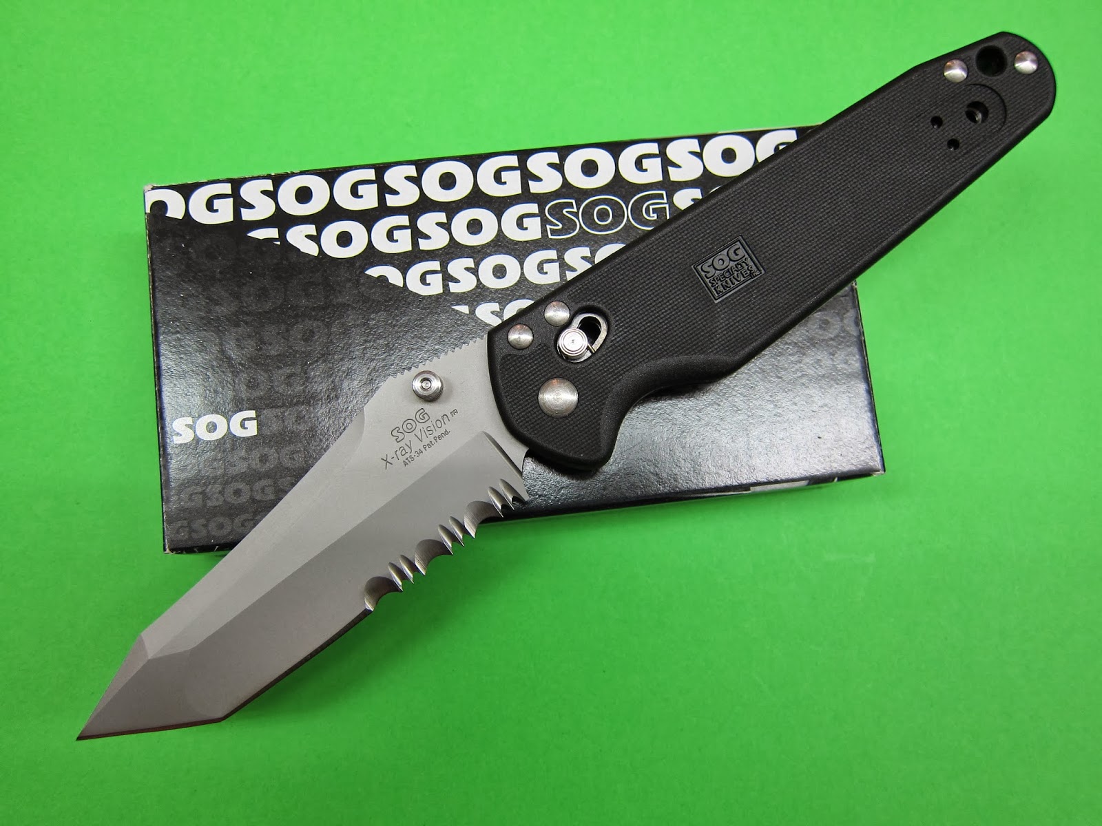 ARMAS BLANCAS 66: - SOG X-RAY VISION XV71