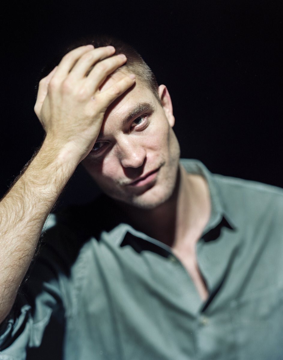 All About Robsten: Portrait di Robert per Damsel per LA Times