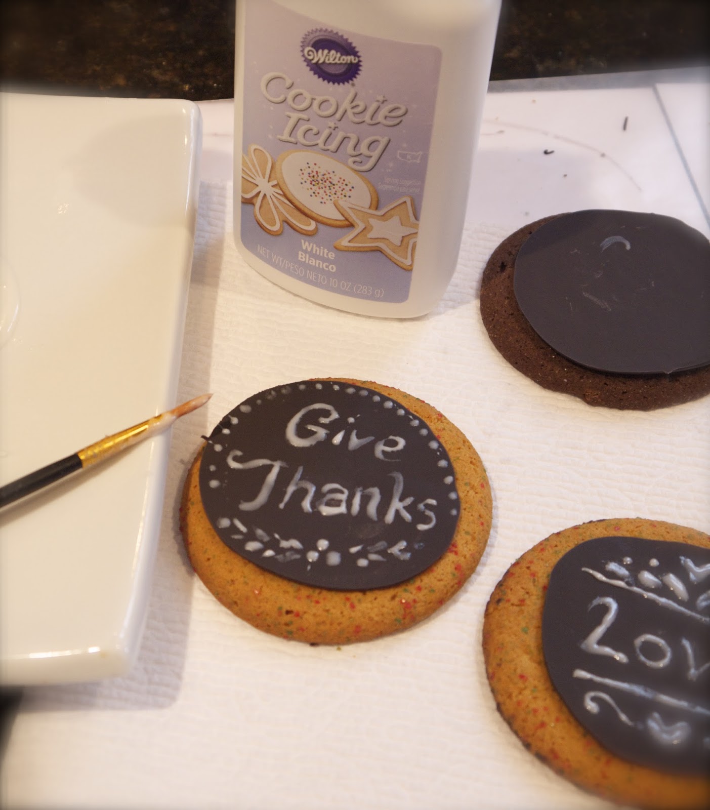 PennyWise Living: Chalkboard Cookies: Quick and Easy Holiday Treat