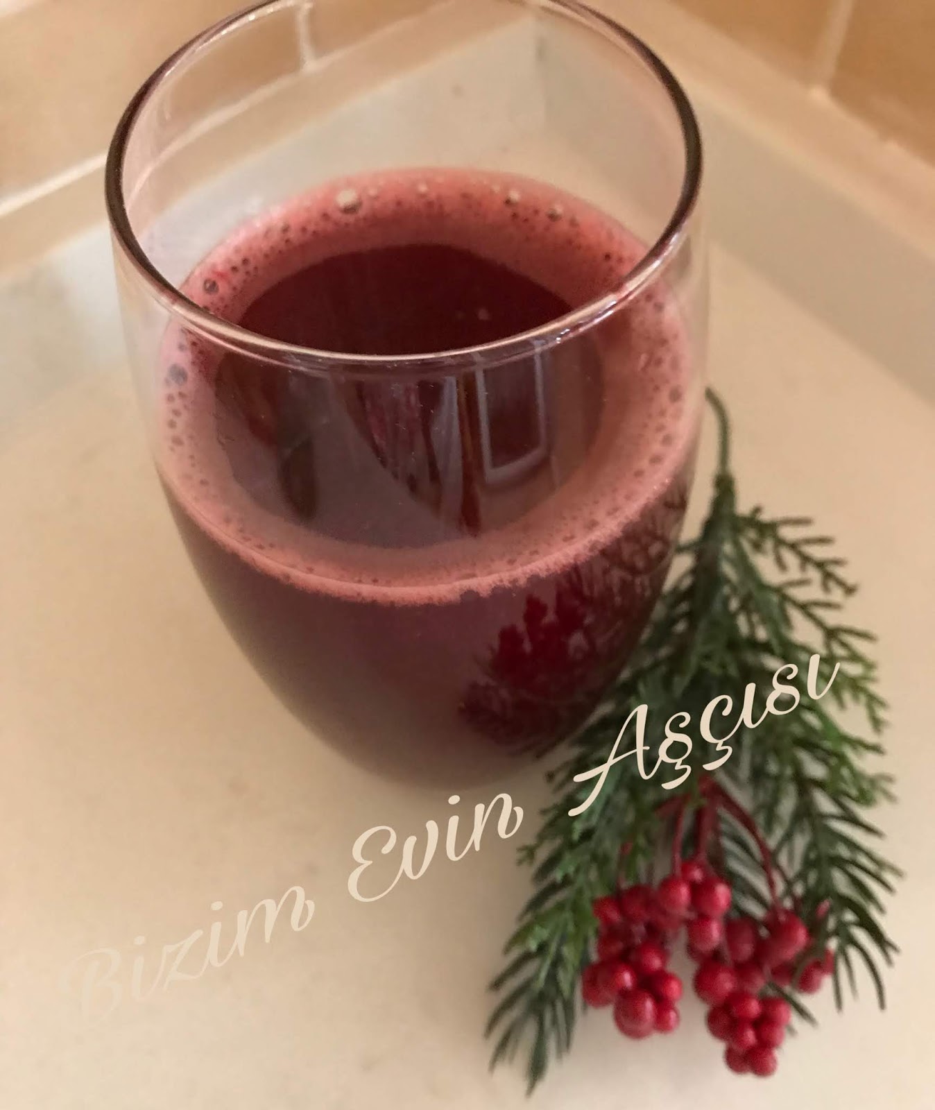 bizim evin aşçısı: Vişne Suyu-2