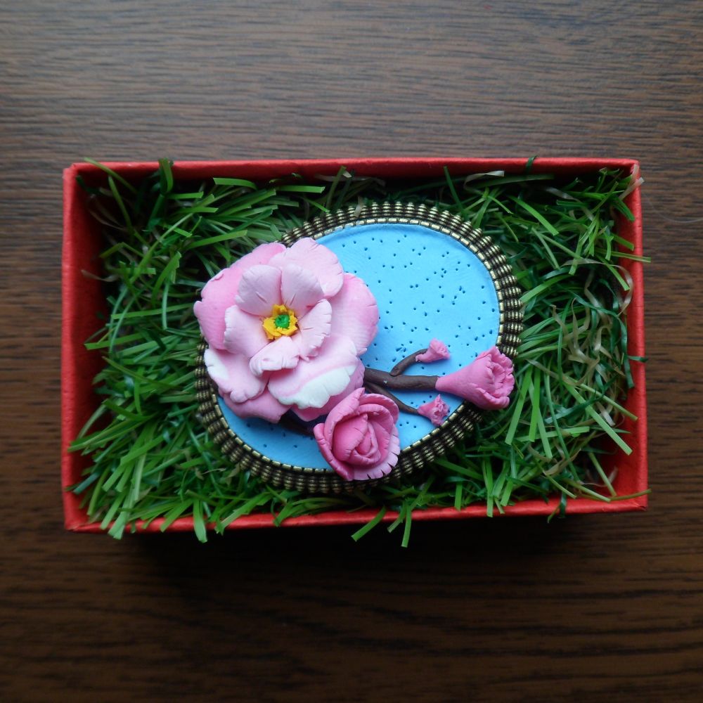 Handmade Creations: Brosa cu flori de primavara