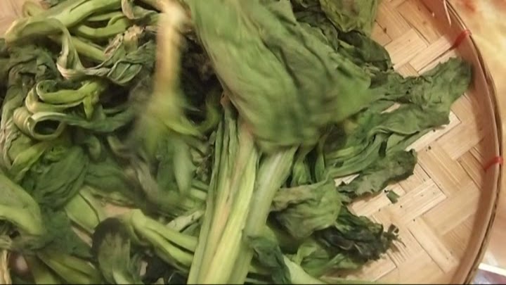 Tagalog Kitchen: How To make "BURONG MUSTASA"