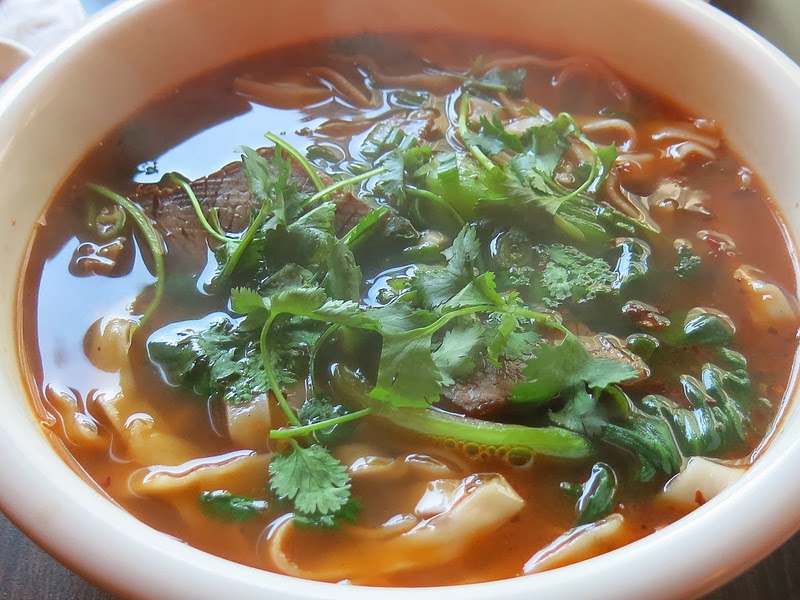 Full Noodle Frontity: Slurp du Jour: Braised Beef With Hand-Pulled Flat ...