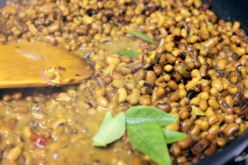 Delicious!!!: Vanpayar (Red gram/Red cowpeas) Upperi