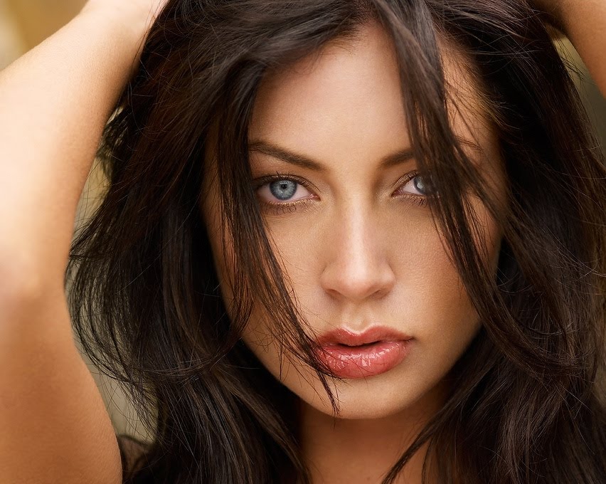 Sean Linnane: ROCKIN' OUT