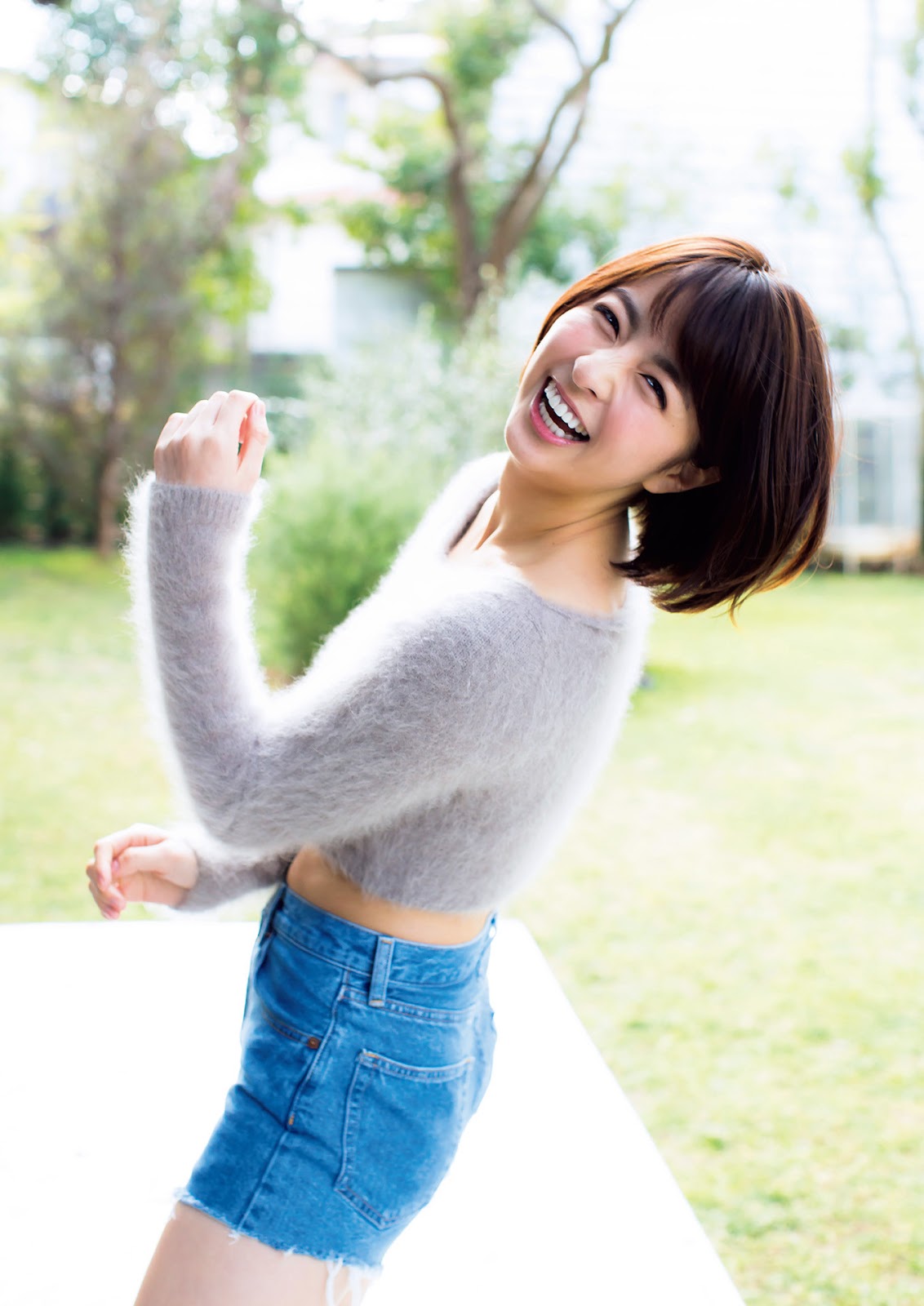 Nao Kanzaki and a few friends: Yurina Yanagi: 2016 magazine scans #4