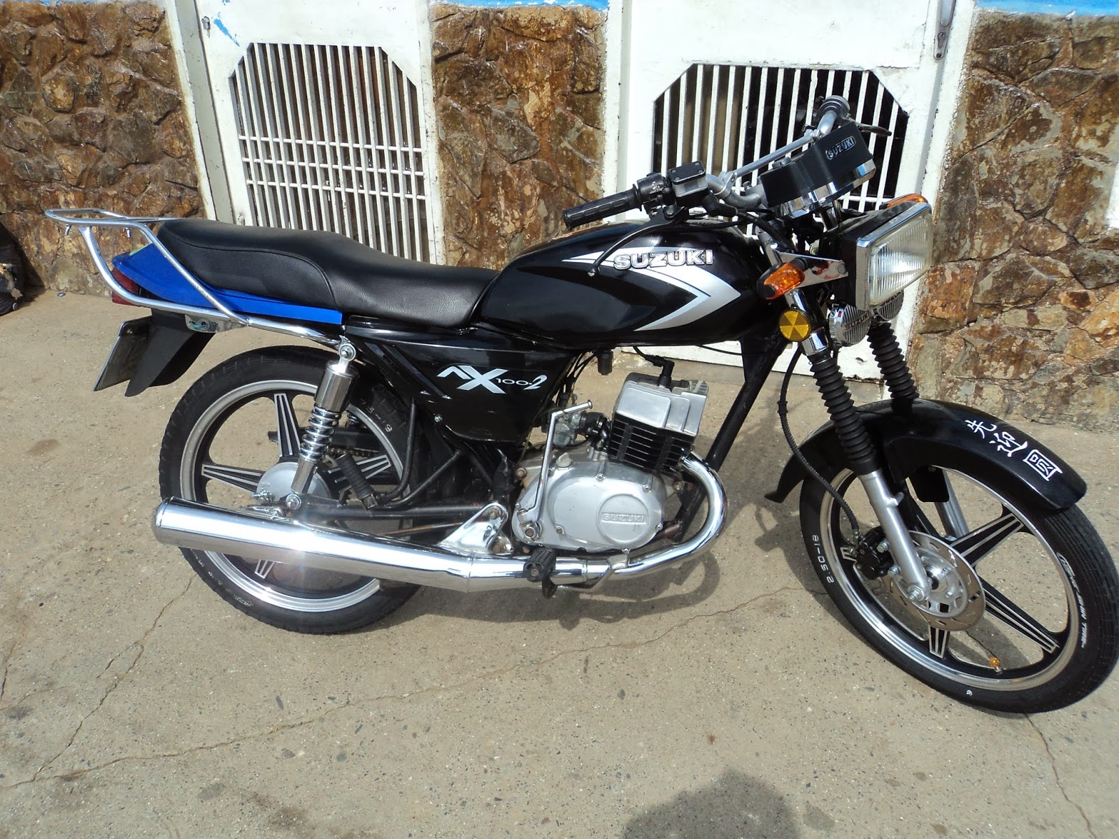 Suzuki AX100 2 Pasión por 2T
