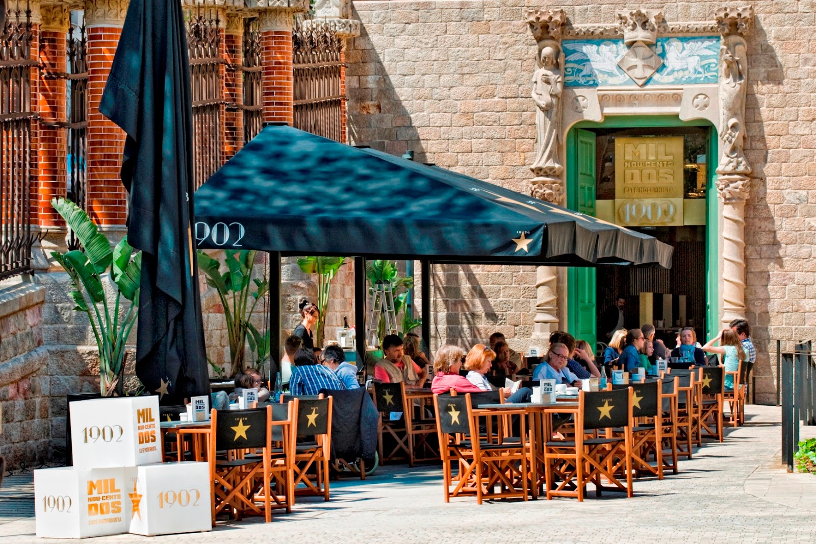 1902 Cafè Modernista impulsa las visitas gastronómicas en el Recinto ...