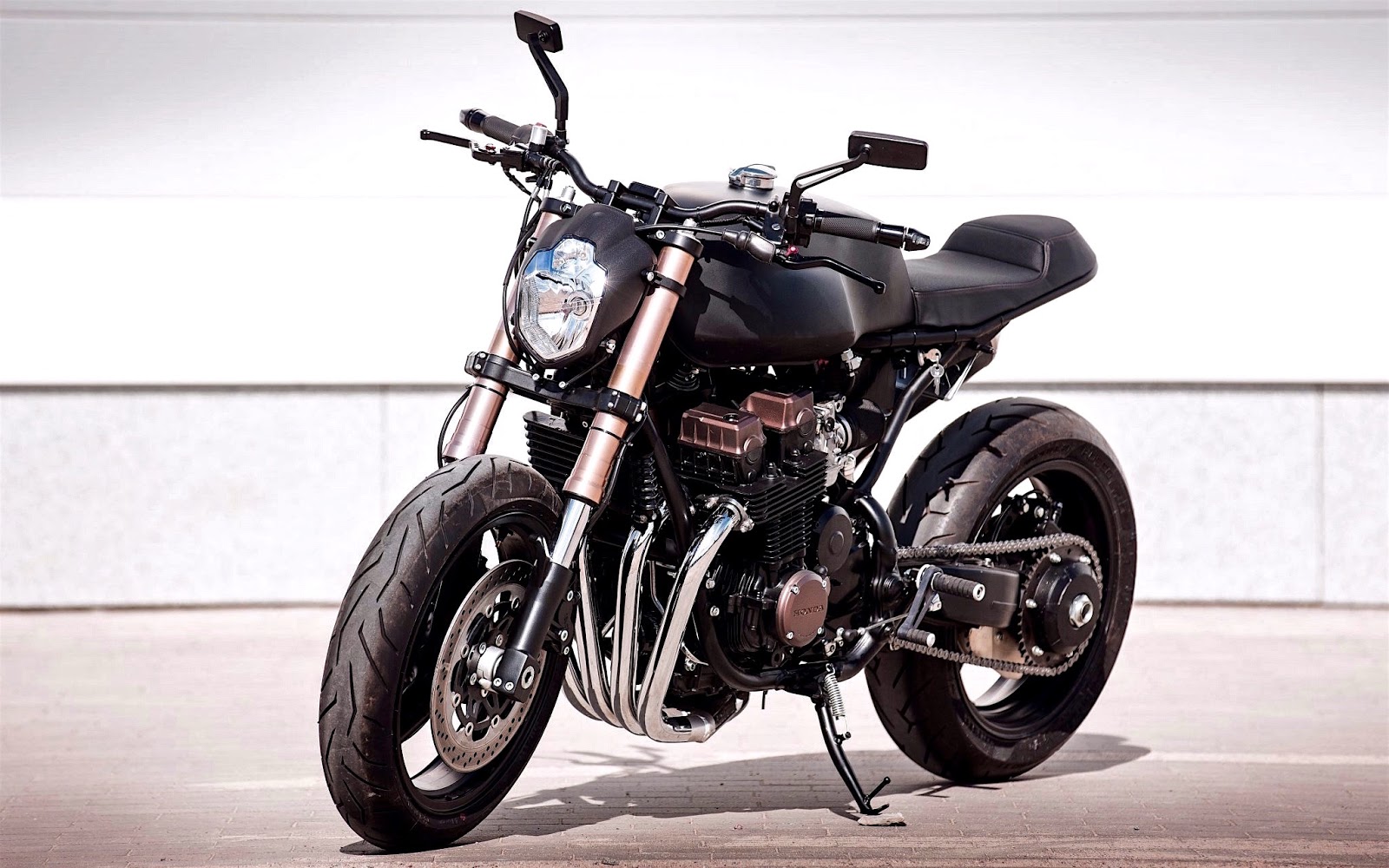 RHCC Sevenfifty - Inazuma café racer