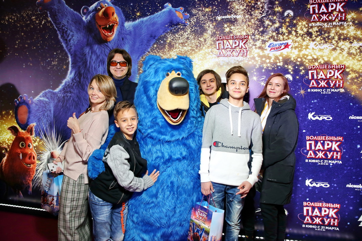 NickALive!: Nickelodeon Russia Hosts Star Studied Red Carpet Premiere ...
