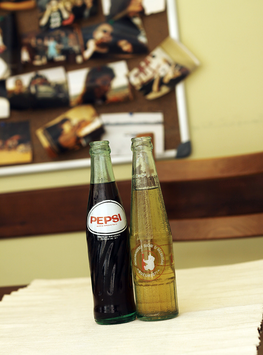 Bucureștii de altădată: Pepsi... sticle din alea vechi! :-)