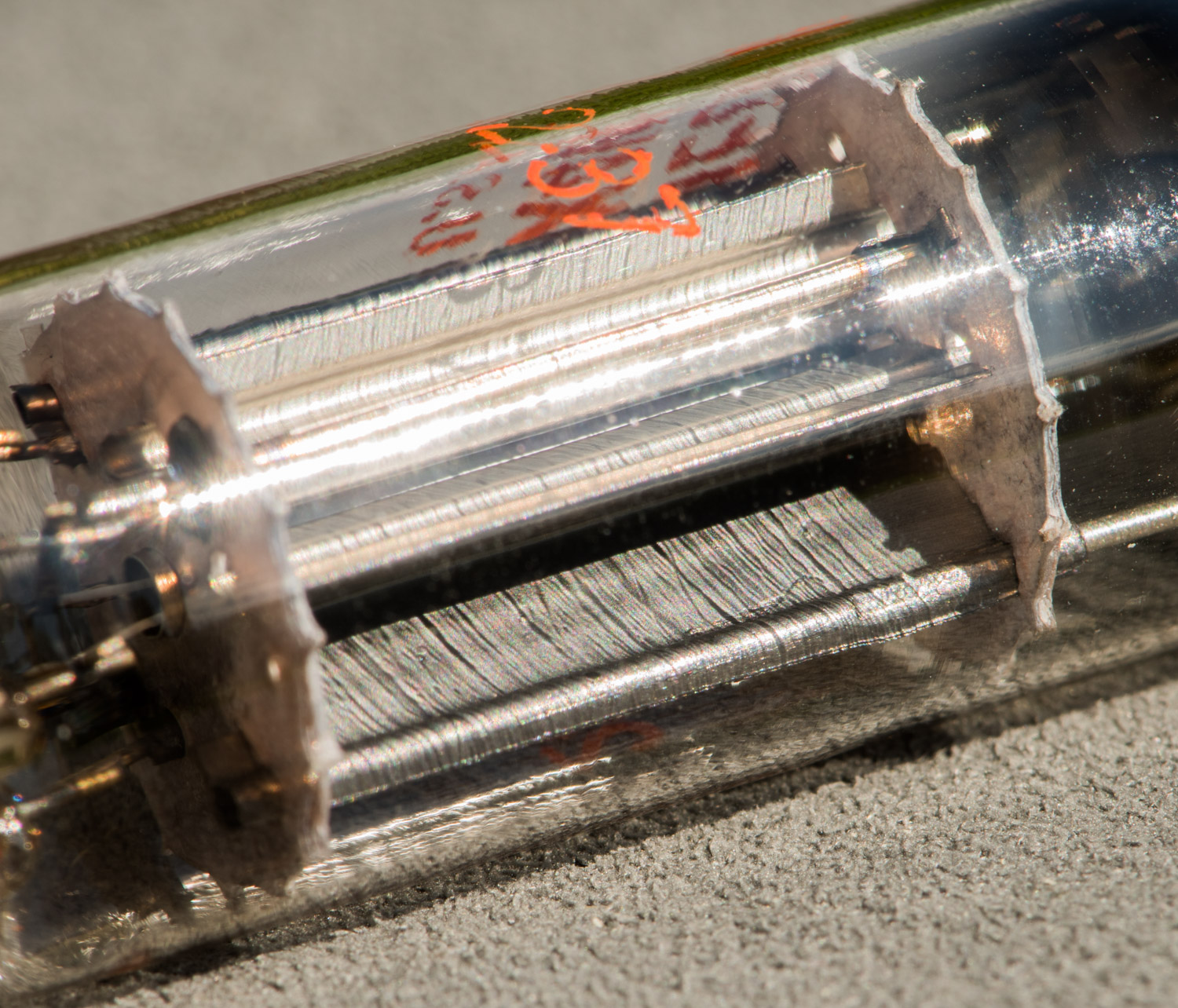 VinylSavor: Tube of the Month : The 6X4