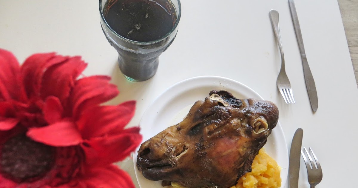 Miss HappyFeet: The Day We Ate Svið (Sheep Head) in Iceland